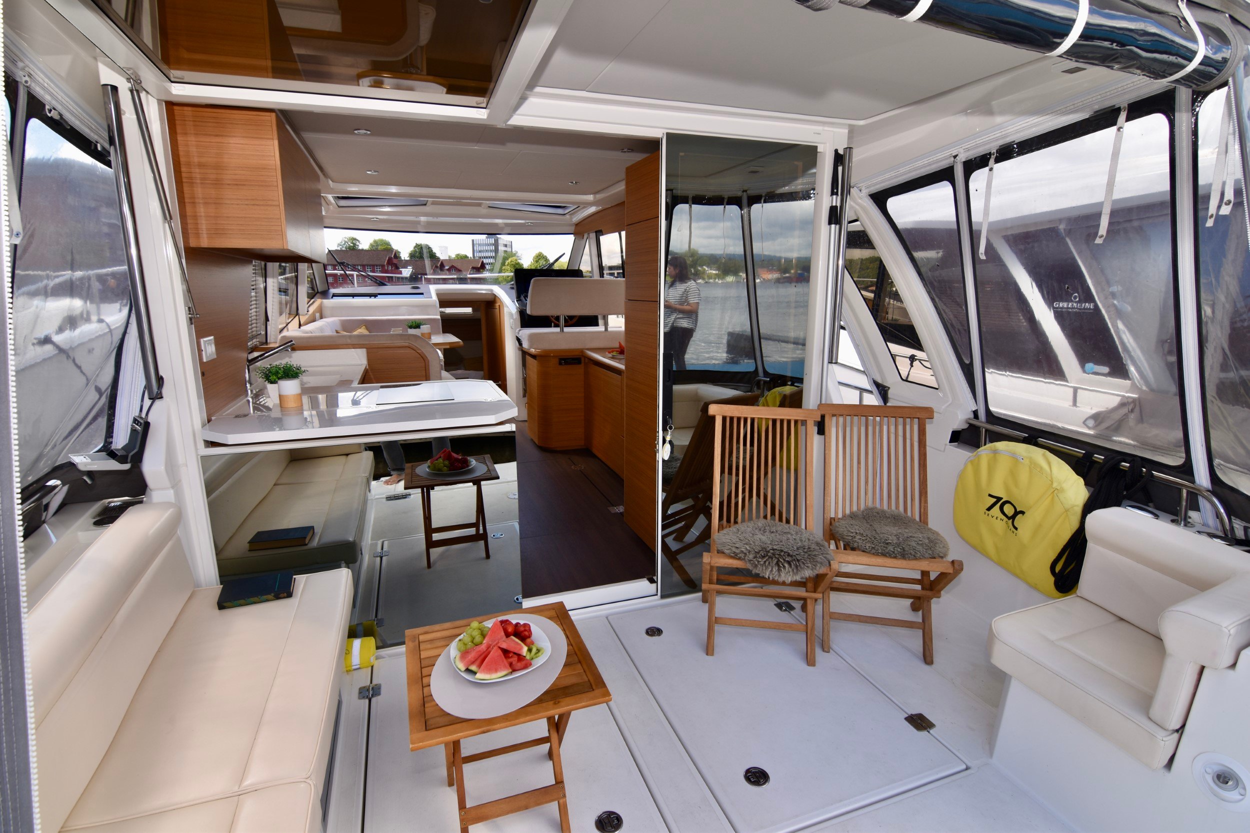 Motor yacht Greenline 39 Helgeroa for charter - Norway | Yacht4Less